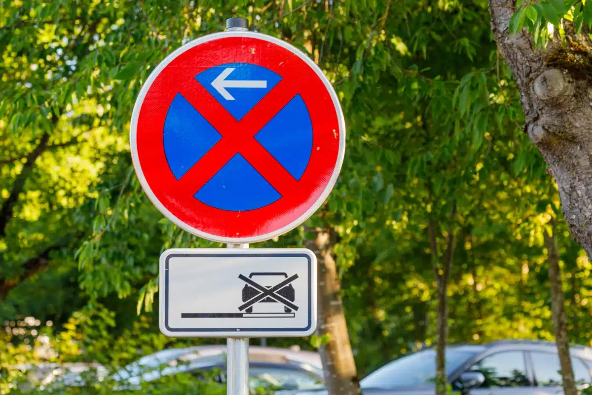 Langfristige Halteverbotszone in Berlin zu fairen Preisen - Halteverbot ...